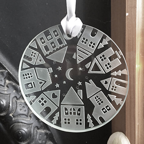 Large Christmas Keepsake Houses – Spaceform