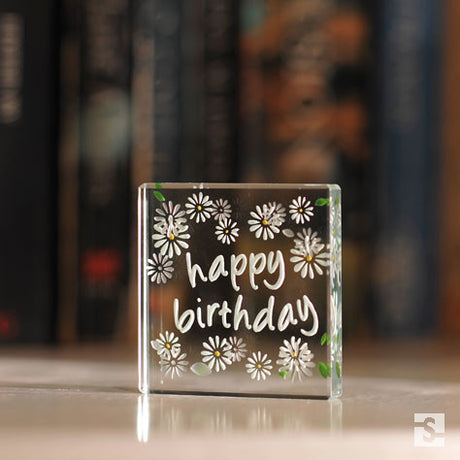 Miniature Token Happy Birthday Daisies – Spaceform